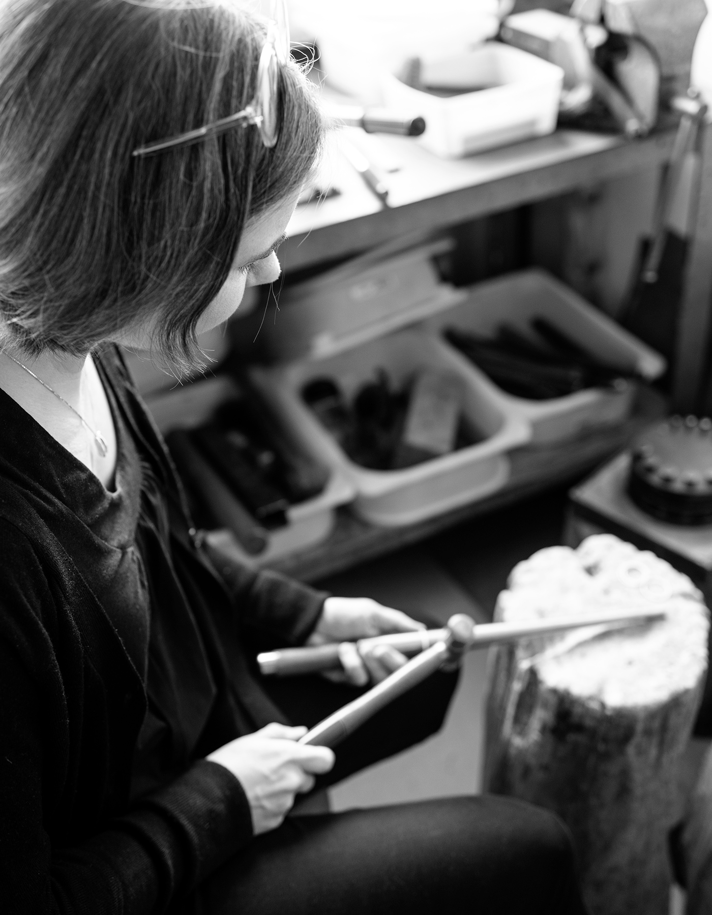 Lina Simons - sinnikkyydellä korumuotoilijaksi